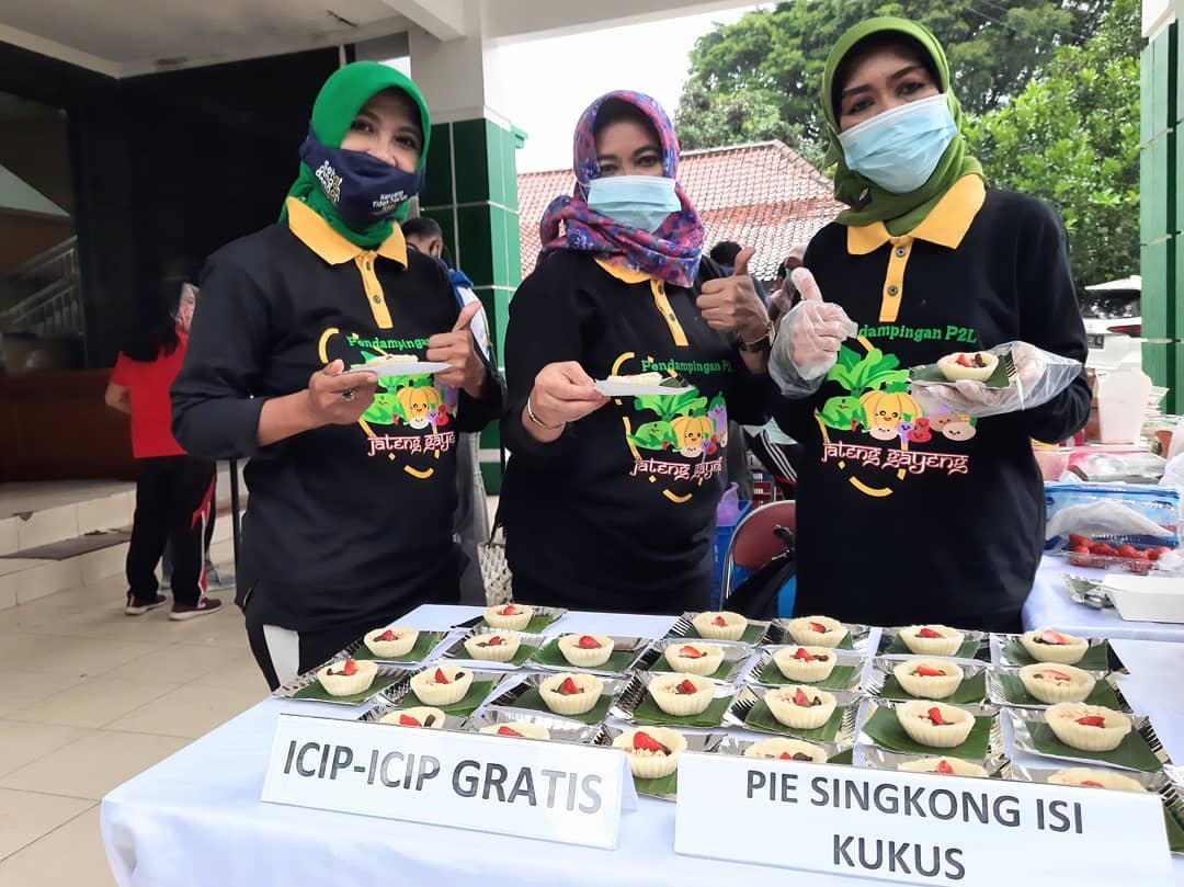 Pie singkong isi kukus - Dinas Ketahanan Pangan Provinsi Jateng